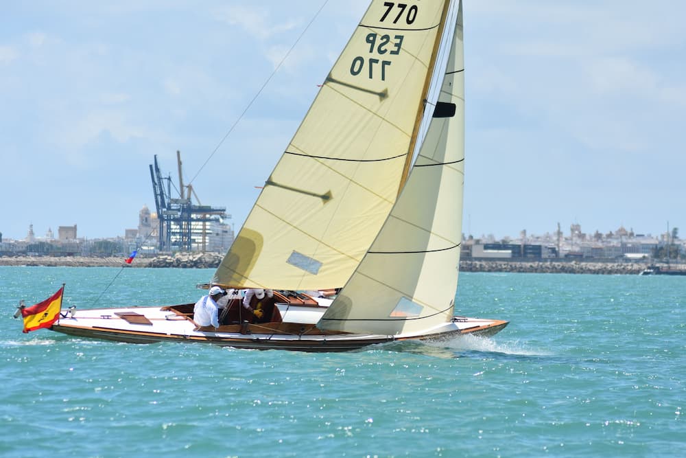 El malagueño ‘Seventy Senda Azul’ da un paso adelante en el estreno de ...
